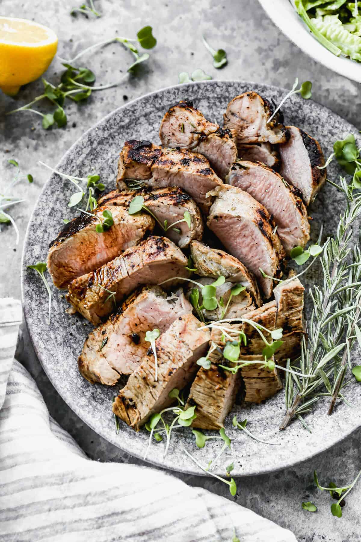 13 Turkey Alternatives for Thanksgiving Your Family Will Love ...