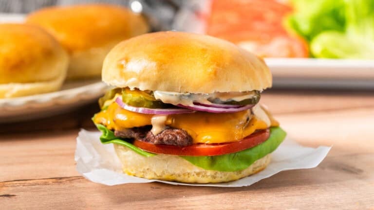 Easy Smash Burger Recipe (15 Minutes!)